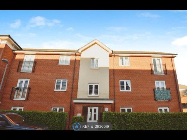 Turner Court, Watford WD24, 2 bed flat to rent, £1,750 pcm | PrimeLocation