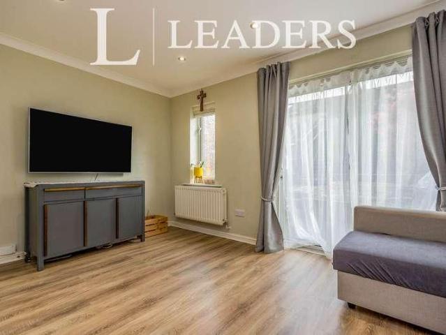 Turner Close, Guildford, GU4