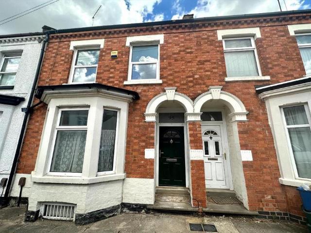 Turner Street, Abington, Northampton NN1 3 bed terraced house to rent £1,225 pcm £283 pw