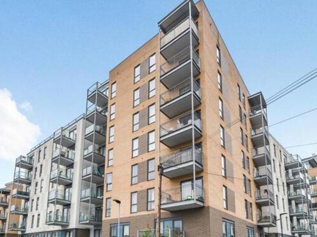 Turner Street, Canning Town, 2 Bedroom Apartment