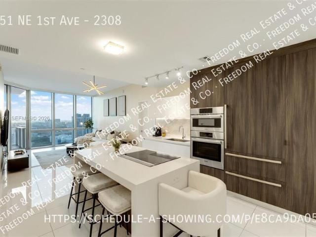 Turnkey West Facing Residence With Two Bedrooms Plus Den And Three Bathrooms At Paramount Miami Worldcenter