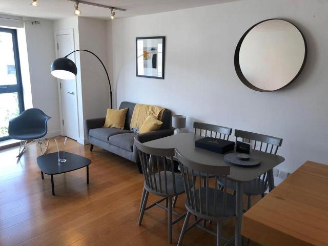 Turnmill Street, EC1M 1 bed apartment to rent £2,800 pcm £646 pw
