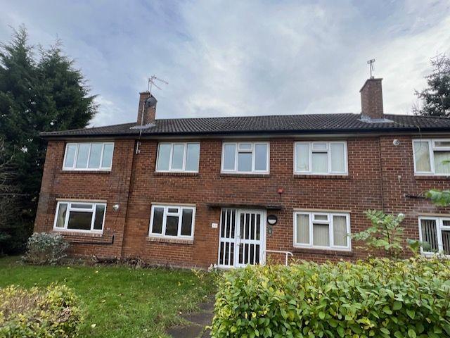 Turnsteads Crescent, Cleckheaton BD19, 1 bed flat to rent, £600 pcm | PrimeLocation