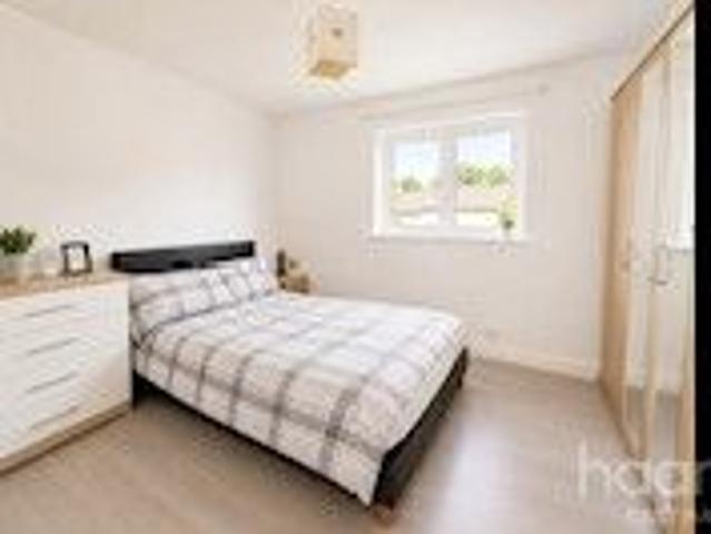 Turnstone Close