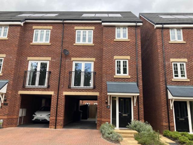 Turnstone Way, Cannock WS11 3 bed townhouse to rent £1,425 pcm £329 pw