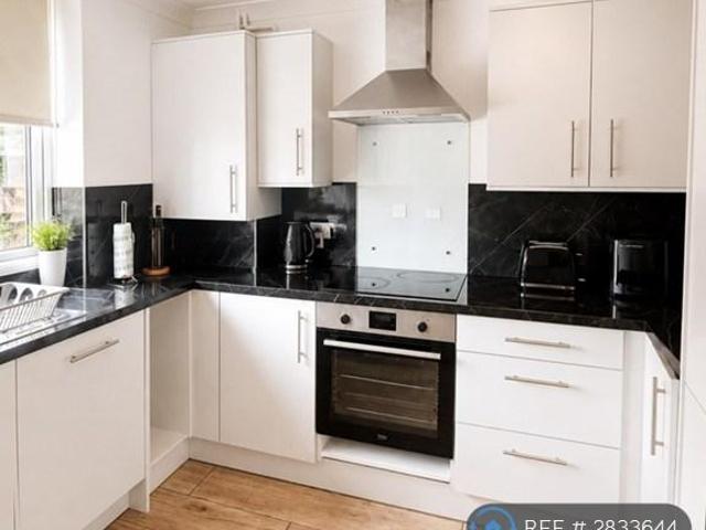 Turnpike Close, London, SE8 4 bed terraced house to rent £3,600 pcm £831 pw