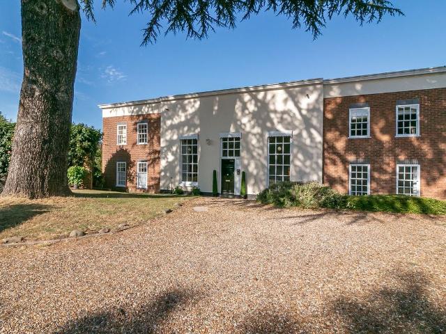 Turnpike Lane, Ickleford, Hitchin SG5, 2 bed flat to rent, £1,300 pcm | PrimeLocation