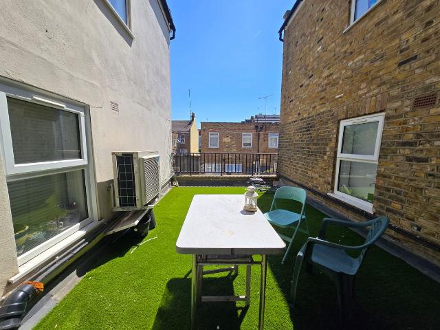 Turnpike Lane, London N8, 1 bed flat to rent, £2,450 pcm | PrimeLocation