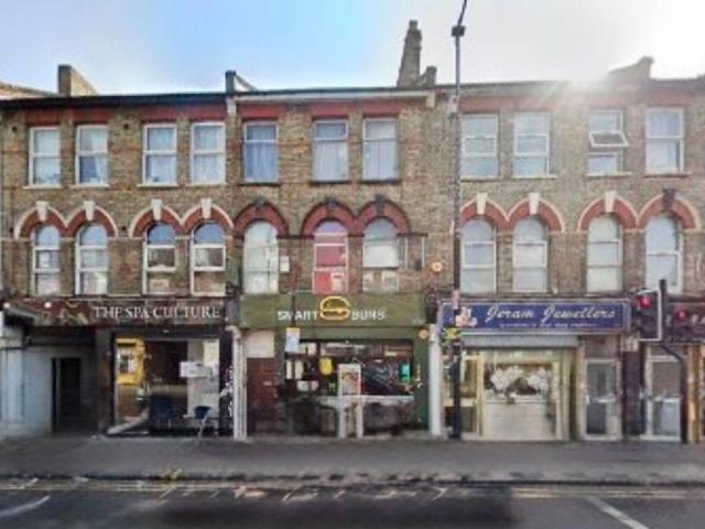 Turnpike Lane, London N8, 3 bed maisonette to rent, £2,150 pcm | PrimeLocation