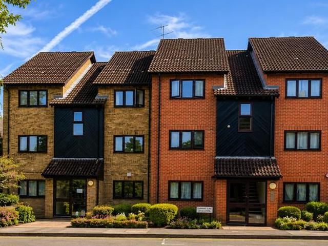Turnpike Lane, Uxbridge UB10 1 bed apartment to rent £1,450 pcm £335 pw