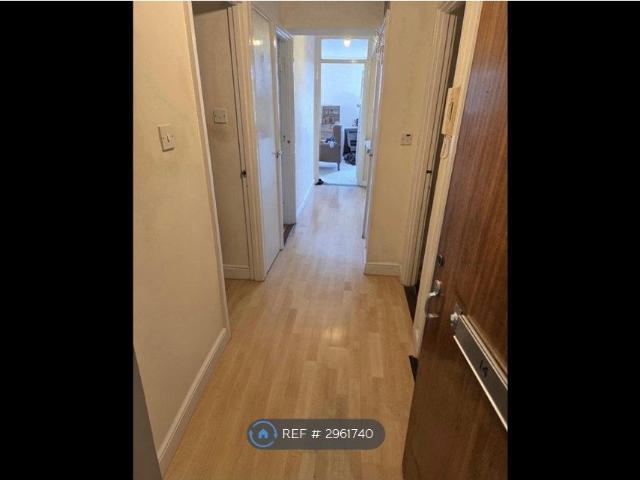 Turnpike Link, Croydon CR0, 2 bed flat to rent, £1,650 pcm | PrimeLocation
