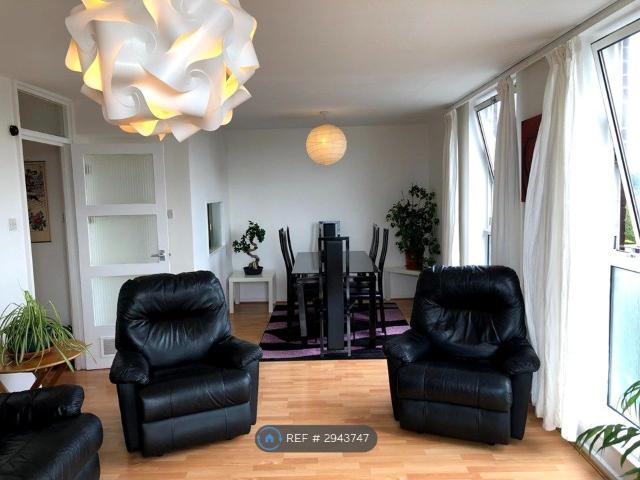 Turnpike Link, Croydon CR0, 3 bed flat to rent, £1,950 pcm | PrimeLocation