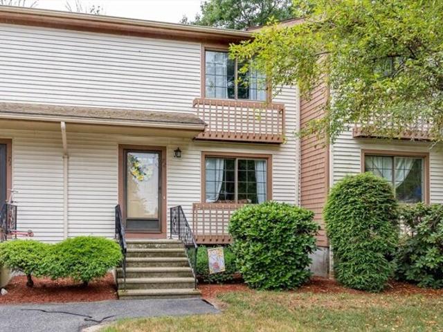 Turnpike St Unit, Easton, Condo For Sale