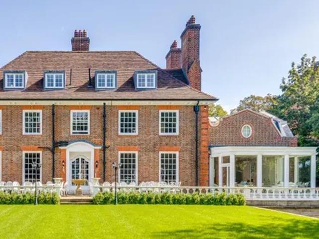 Turquoise, 42 The Bishops Avenue, London, N2 0BD, United Kingdom | 12 bed house for rent #114750968 | Rentberry