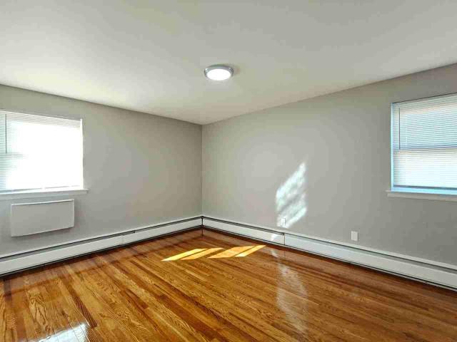 Tustin Court Studio Apartment for Rent at 8410 Bustleton Ave, Philadelphia, PA 19152 Rhawnhurst