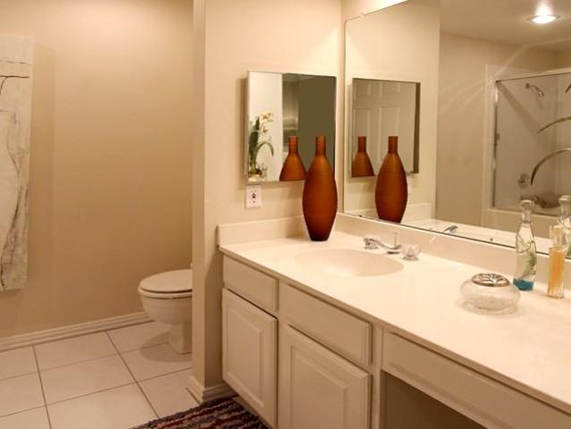 Tuscany Lane Apartments 2 Bedroom Apartment for Rent at 1615 Bering Dr, Houston, TX 77057 Great Uptown