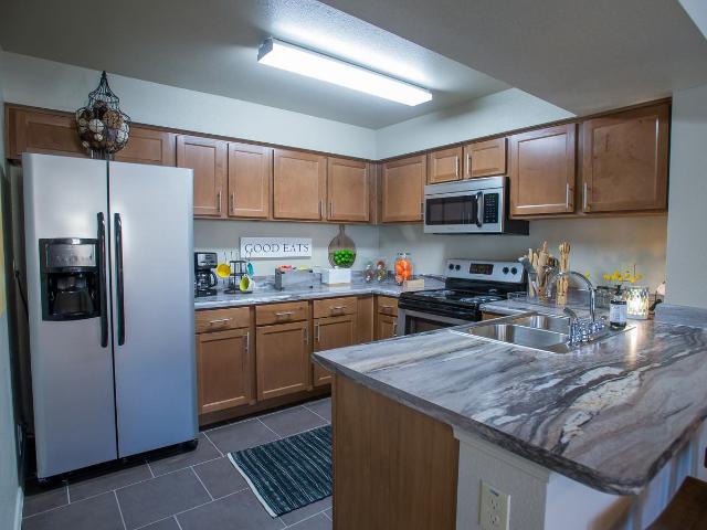 Tuscany Ranch Apartments 2 Bedroom Apartment for Rent at 2100 S New Rd, Waco, TX 76711 Kendrick