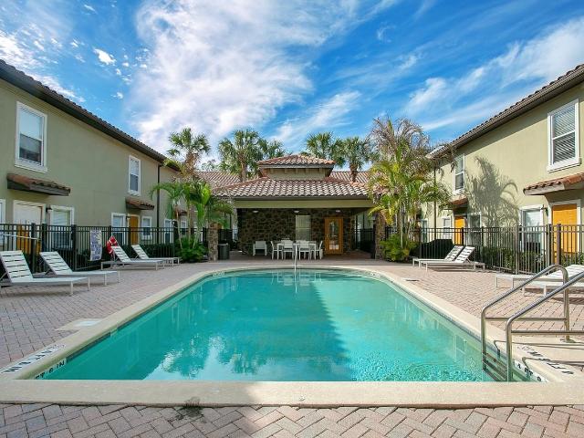 Tuscany Villas | 1 & 2 Bedroom Apartments in Winter Park, FL 2 Bedroom Apartment for Rent at 3656 N Goldenrod Rd, Winter Park, FL 32792