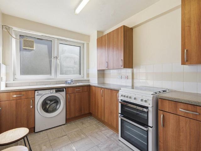 Tuscan House, Bethnal Green E2, 1 bed flat to rent, £1,800 pcm | PrimeLocation