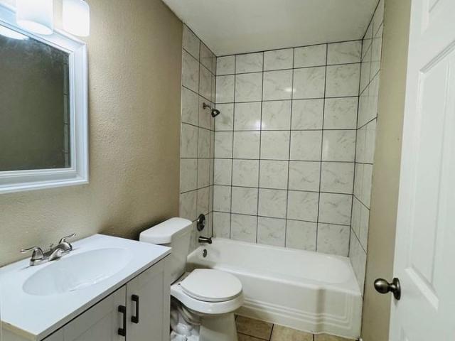 Tuscan Villas Apartments 1 Bedroom Apartment for Rent at 1803 W Gramercy Pl, San Antonio, TX 78201 Jefferson