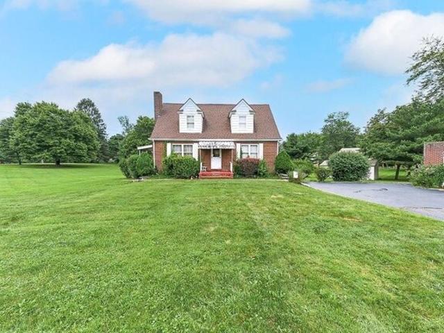 Tuscarawas Rd, Beaver, Home For Sale