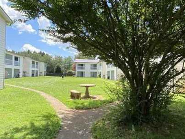 Tuxxi Corp 2 Bedroom Apartment for Rent at 1820 20th Avenue Dr Ne, Hickory, NC 28601