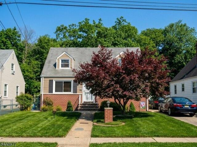 Tuxedo Sq, Teaneck, Home For Sale
