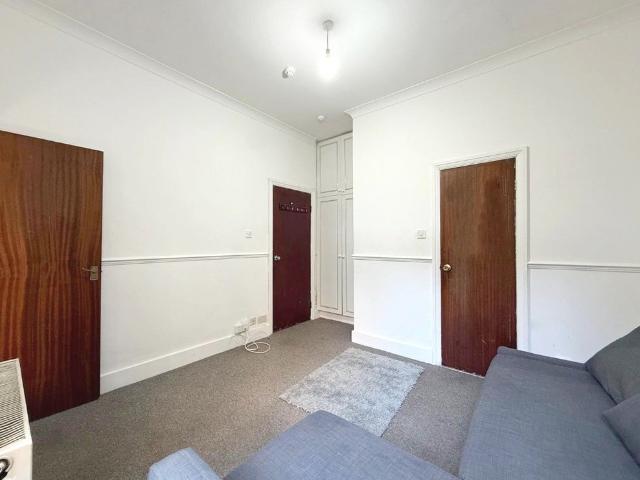 TW3, Lampton Road