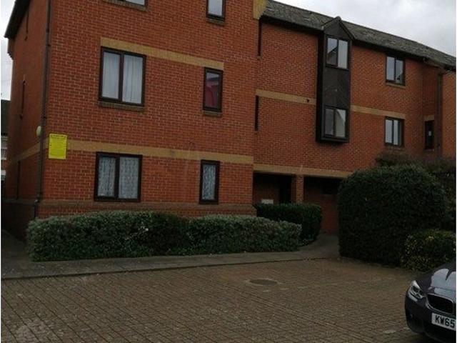 Tymperley Court, Colchester CO1, 2 bed flat to rent, £895 pcm | PrimeLocation
