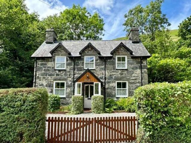 Tyn Y Ffridd, Llanymawddwy, 3 Bedroom Detached