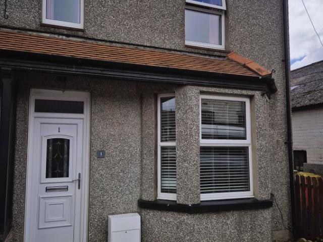 Tyn Y Fron Terrace, Llandudno Junction LL31, 2 bed end terrace house to rent, £795 pcm | PrimeLocation
