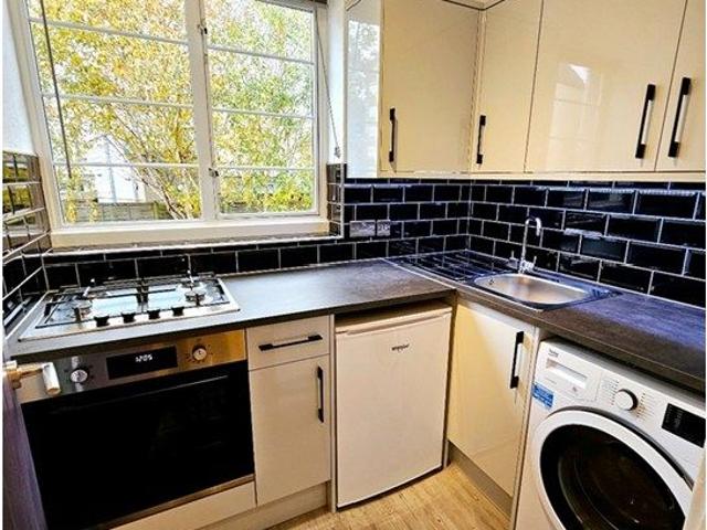 Tyndalls Park Road, Bristol BS8, 1 bed flat to rent, £1,450 pcm | PrimeLocation