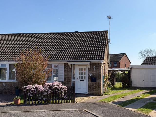 Tyne Close, Chatham ME5, 2 bed semi detached bungalow to rent, £1,400 pcm | PrimeLocation