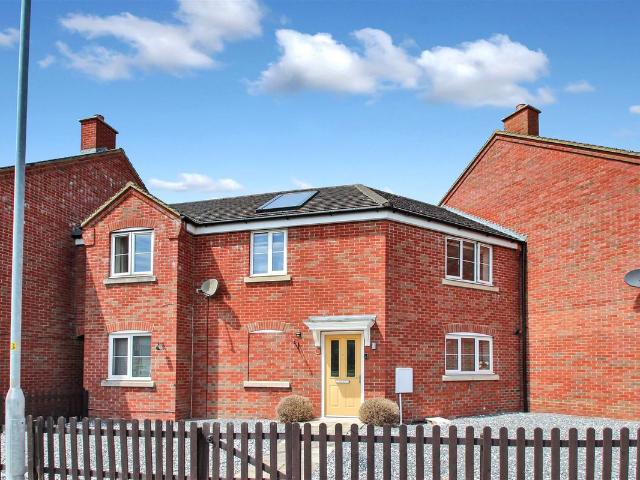 Tyne Way, Rushden NN10, 3 bed terraced house to rent, £1,295 pcm | PrimeLocation