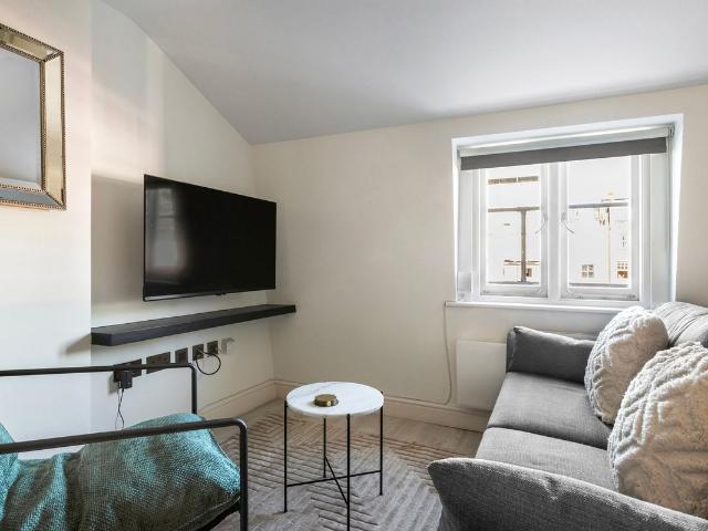 Tyburnia W2, 3 bed flat to rent, £4,720 pcm | PrimeLocation