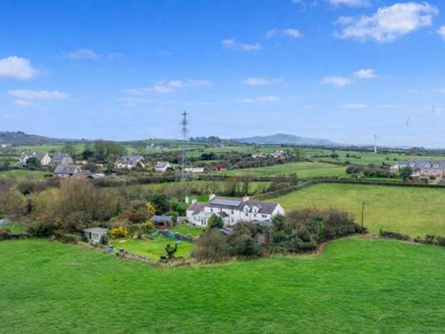 Tyddyn Y Waen, Llanfechell, 4 Bedroom Smallholding