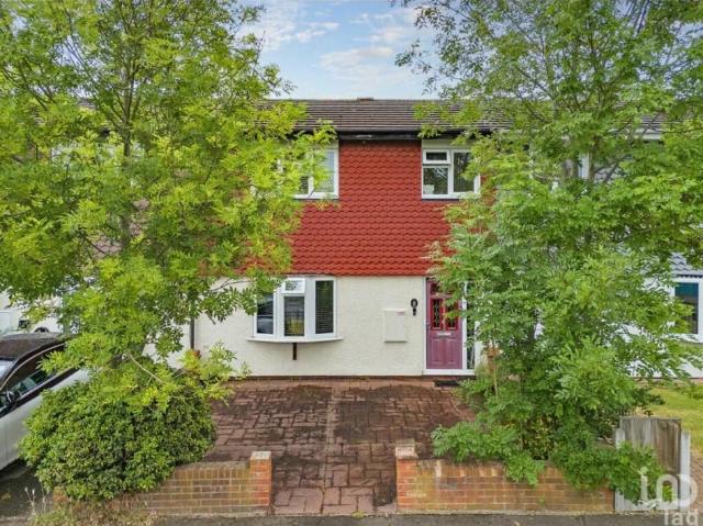 Tyefields, Basildon SS13, 3 bed semi detached house to rent, £1,700 pcm | PrimeLocation