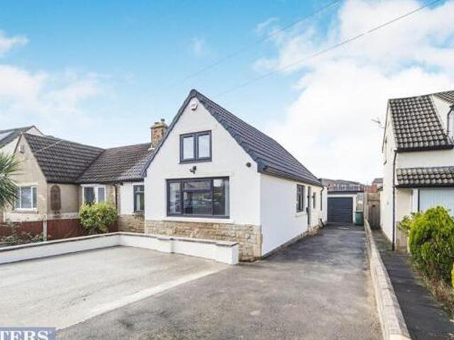Tyersal Court Tyersal, Bradford, 4 Bedroom Semi detached