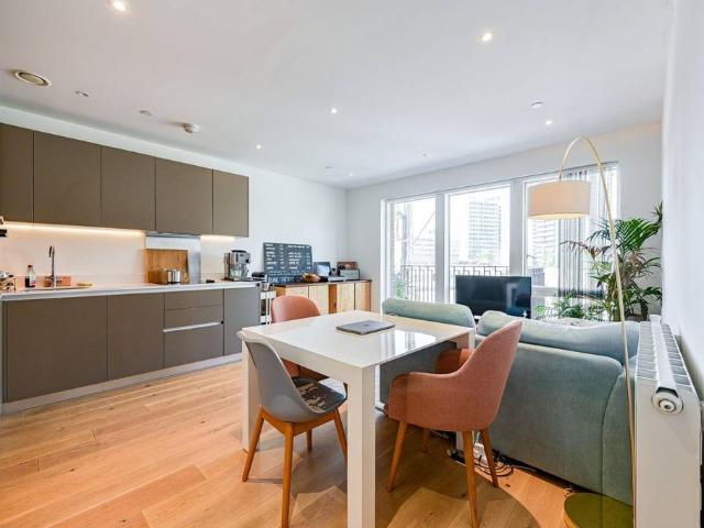 Tyger House, Woolwich, London, SE18 1 bed flat to rent £2,070 pcm £478 pw