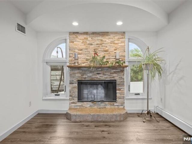 Tyler Ct, Clifton, Home For Sale