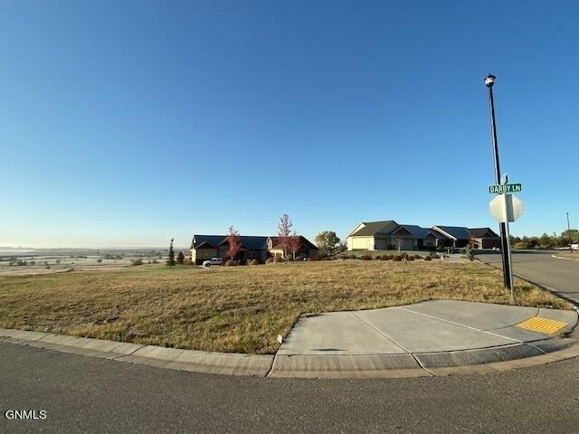 Tyler St, Williston, ND 58801