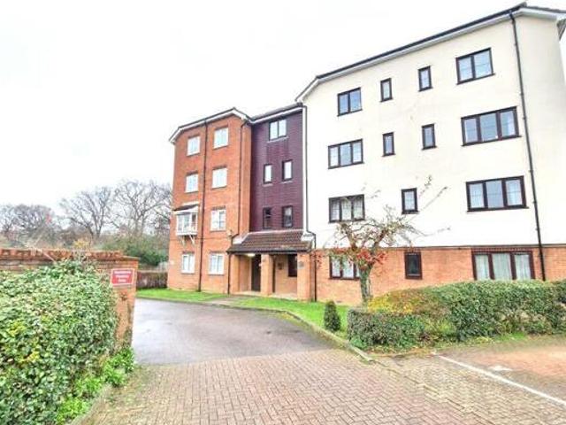 Tylers Court, Vicars Bridge Close, 2 Bedroom Apartment