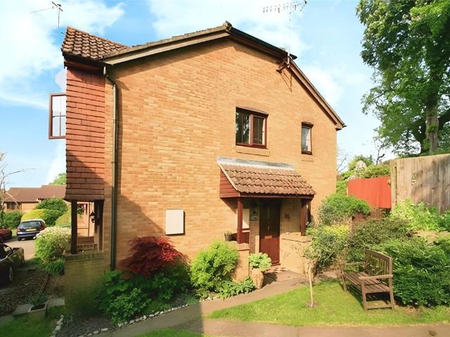 Tylersfield, Abbots Langley, Hertfordshire WD5, 1 bed flat to rent, £1,250 pcm | PrimeLocation