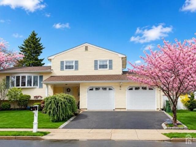 Tyroler Ct, Edison, Home For Sale