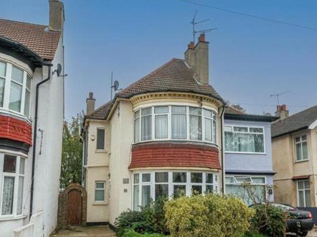 Tyrrel Drive, Southend on sea, 3 Bedroom Semi detached