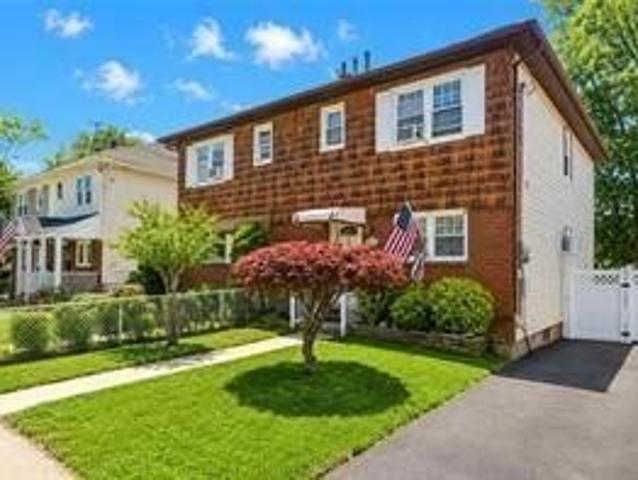 Tysens Ln, Staten Island, Home For Sale