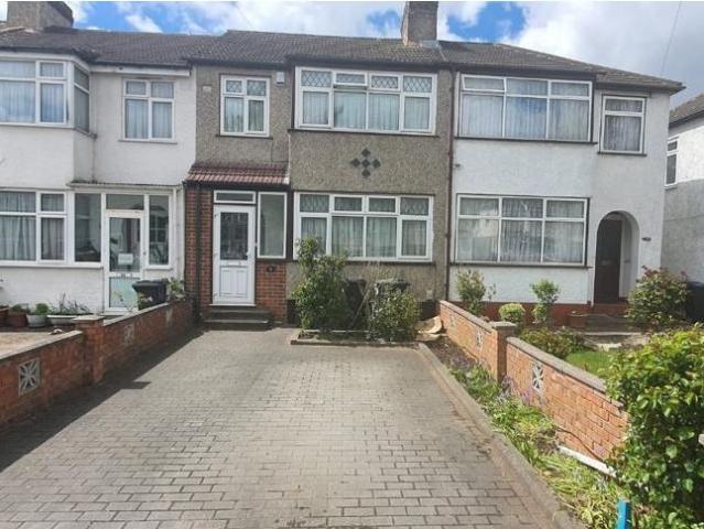 Tysoe Avenue, Enfield EN3, 3 bed detached house to rent, £2,350 pcm | PrimeLocation
