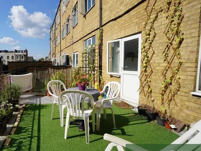 UCKG, 232 238 Seven Sisters Road, London, N4 2DA, United Kingdom | 3 bed apartment for rent #130733914 | Rentberry