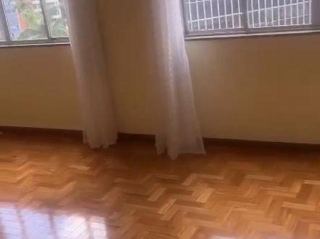 uarto individual R$1350, no Centro de BH, com vista para o