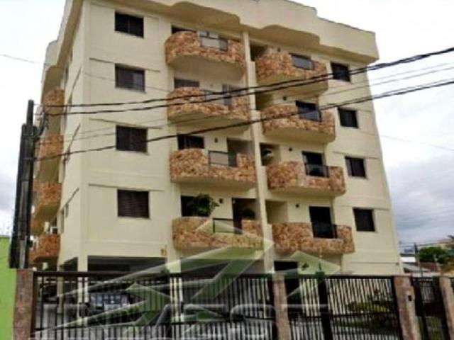 Ubatuba, Centro Apartamento bem localizado com 03 dormitorios sendo 01 suite